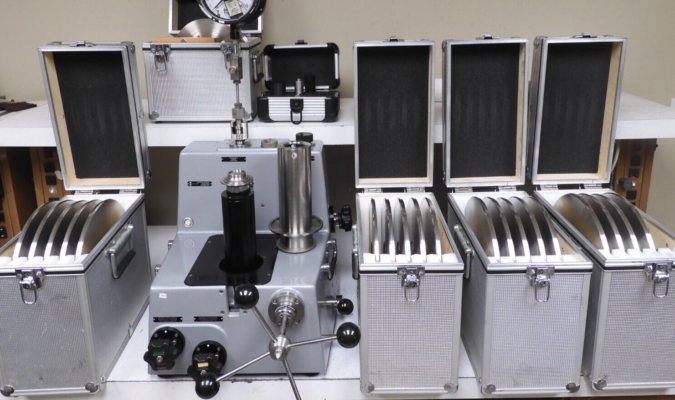 Desgranges & Huot – model CPB 6000 HX – Primary Standard Pressure Calibrator – Bullseye Calibration