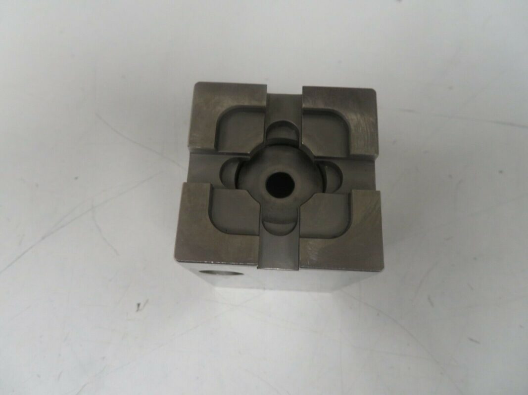 System 3R – 3R-653 Chuck Micro/Macro Adaptor – OJ8 – Bullseye Calibration