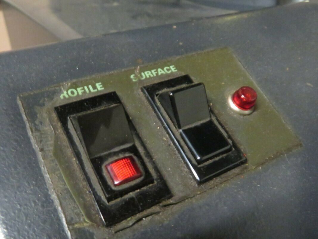 Starrett Sigma VF600 Vertical Optical Comparator w/ Quadra Chek QC200 ...