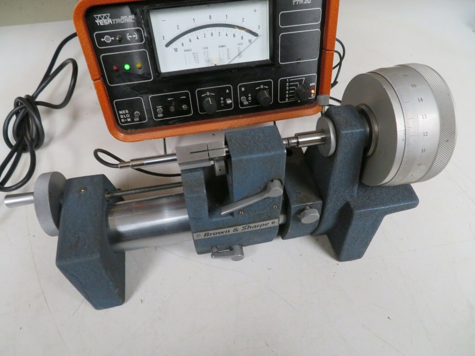 Brown & Sharpe Ultra Mike Bench Micrometer Comparator 599-246 NC74 ...