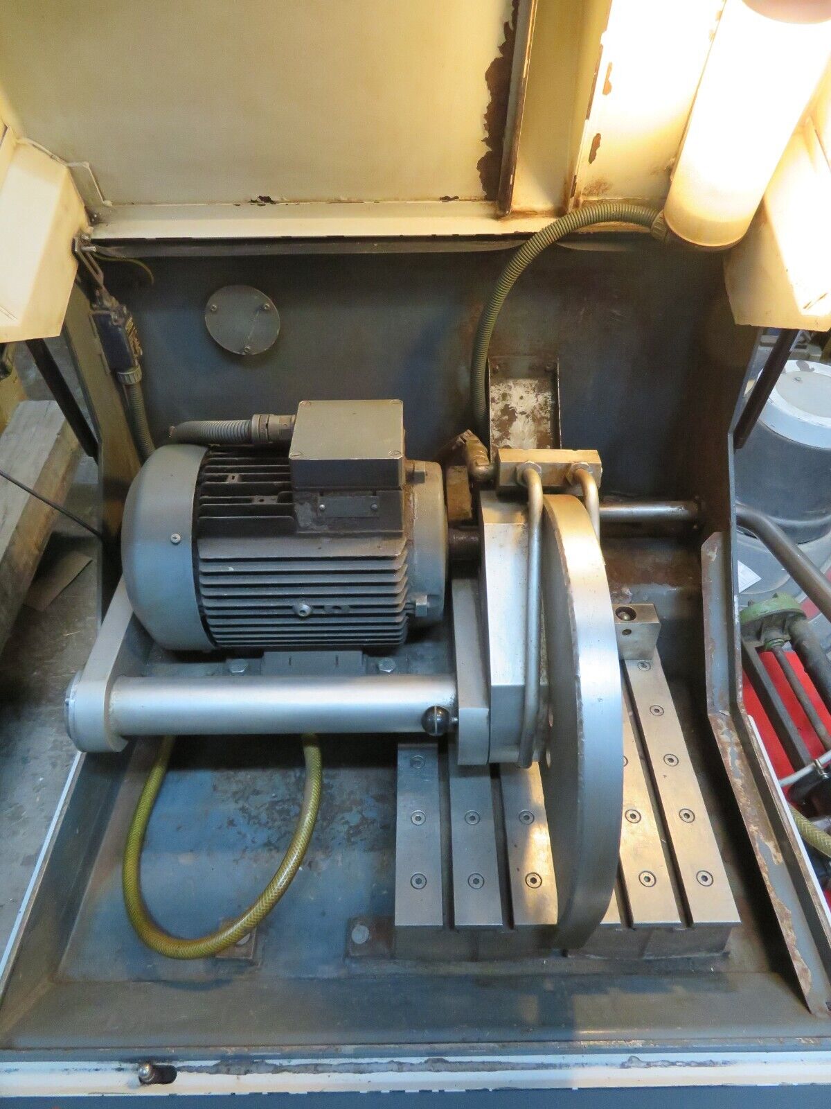 Struers Unitom-2 Metallurgical Abrasive & Friction Saws Cutting Machine ...