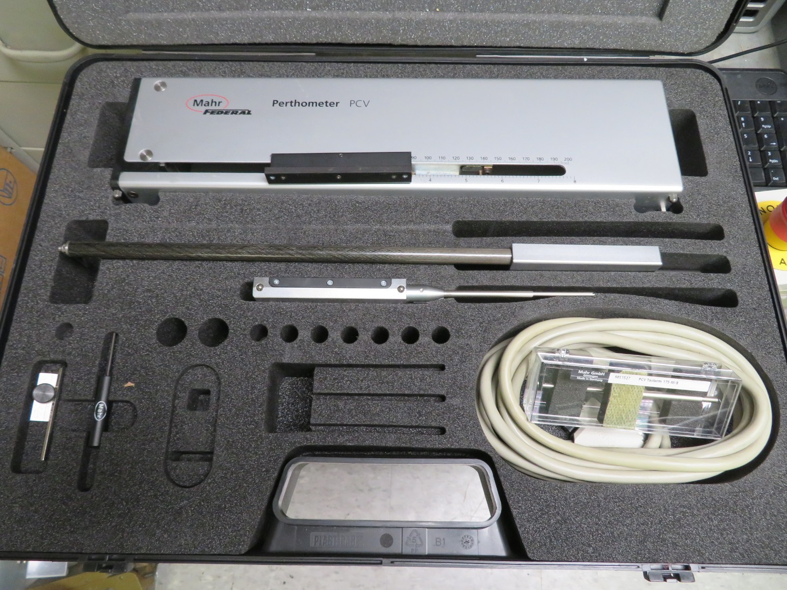 Mahr XCR-20 Countour Measuring Machine & Profile Measuring machine ...