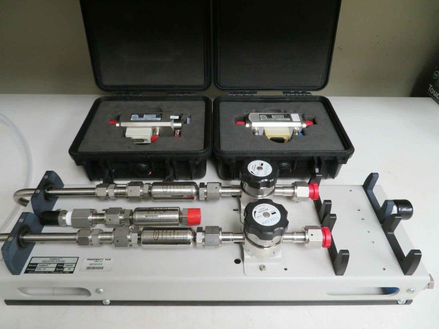 Fluke Molbox/Molbloc Mass Flow Element 1E3-S/1E5-VCR-V-Q w/ Molstic-S ...