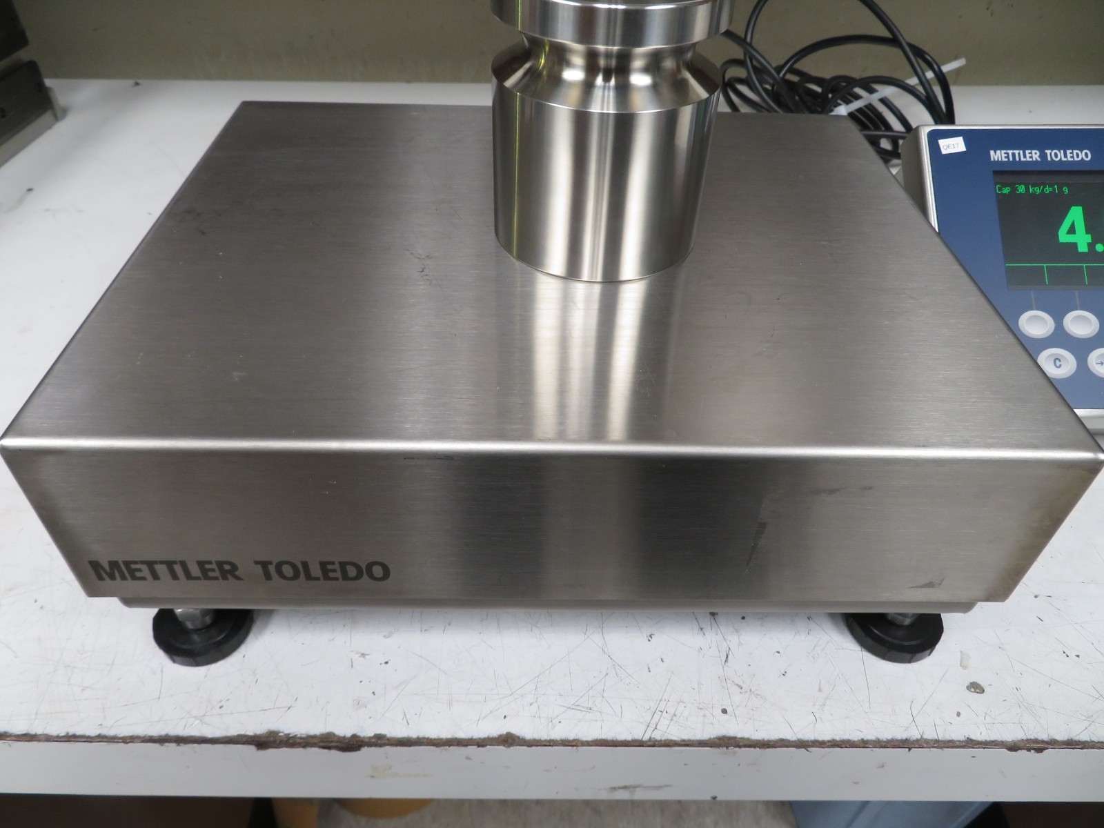 Mettler Toledo PBK989-AB30 Precision Bench Scale w/ IND570 Readout QE17 ...