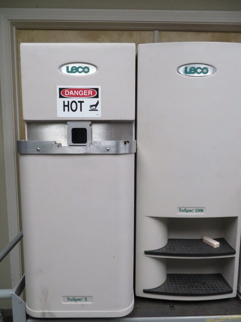 Leco TruSpec CHN w/ TrueSpec S carbon, hydrogen, nitrogen, sulfur ...