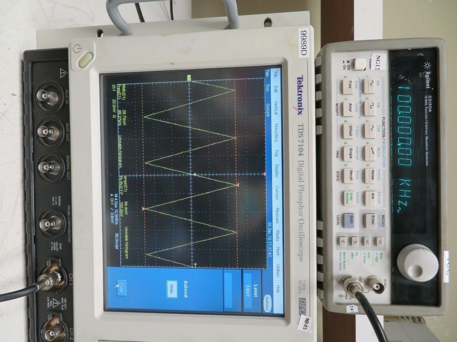 Agilent 33120A 15 Mhz Function/ Arbitrary Waveform Generator NG12 ...