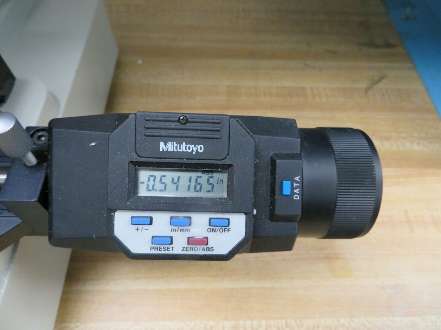 Mitutoyo Model 176-811A Toolmaker's Microscope w/ Mitutoyo Digital Mics ...