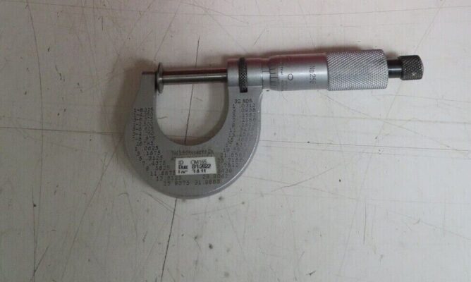 Starrett 0-1" .001" 256RL-1 Disc-Type Micrometer Ratchet PA61 ...