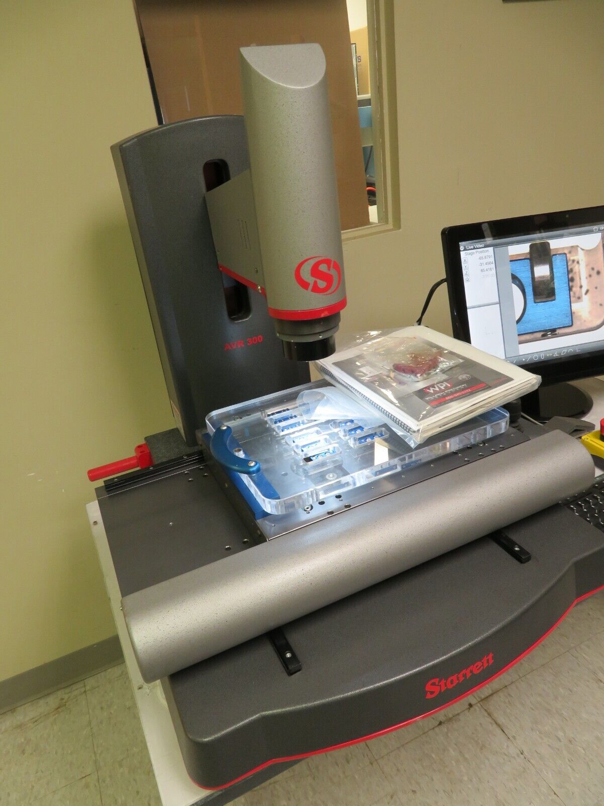 Starrett AVR 300 Vertical Benchtop Vision System Metlogix M3 Measuring ...