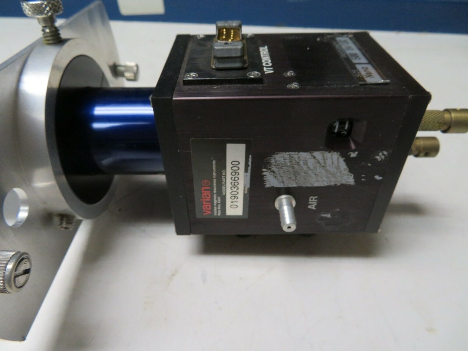 Varian Nano 500 1H/13C NMR Spectroscopy Probe P/N 0190366900 – Bullseye ...