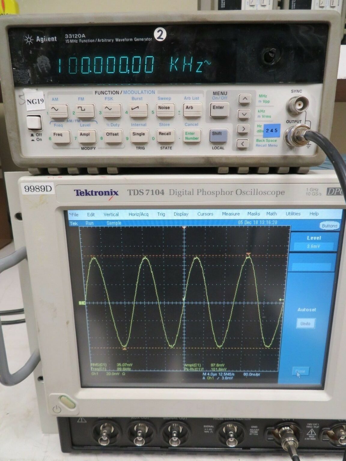 Agilent 33120A 15 Mhz Function/ Arbitrary Waveform Generator NG19 ...