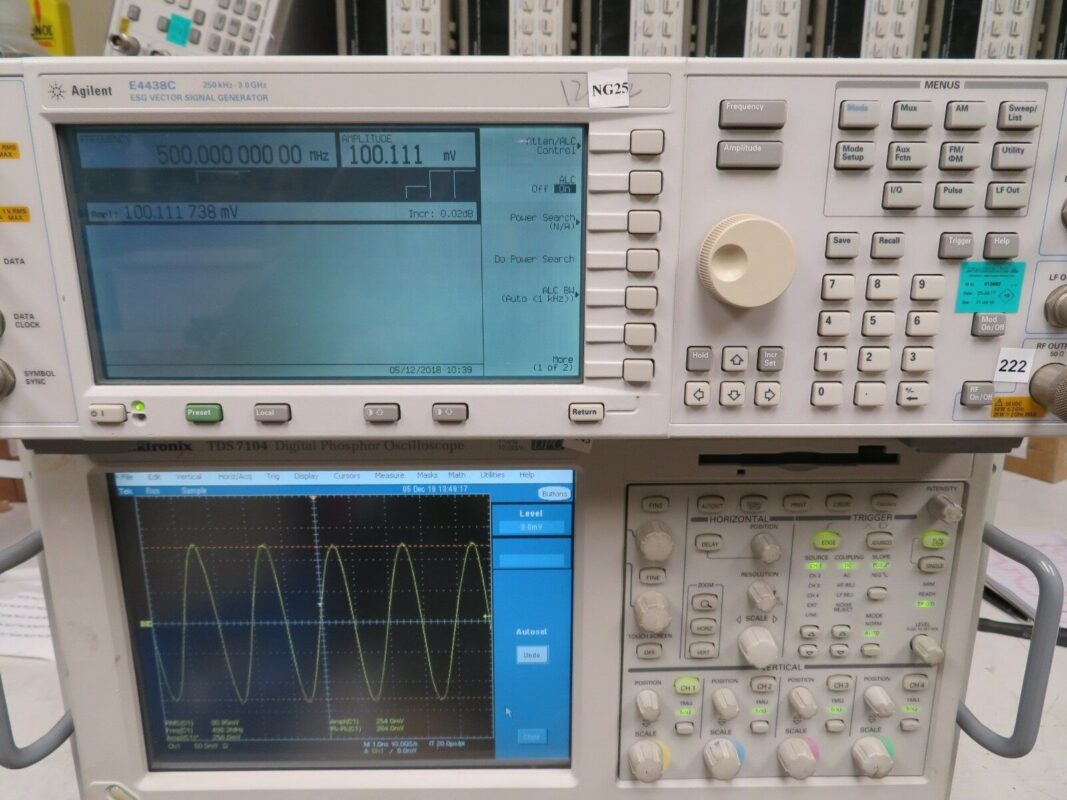 Agilent E4438C 250khz – 3.0 GHz ESG Vector Signal Generator w/ Options NG25 – Bullseye Calibration