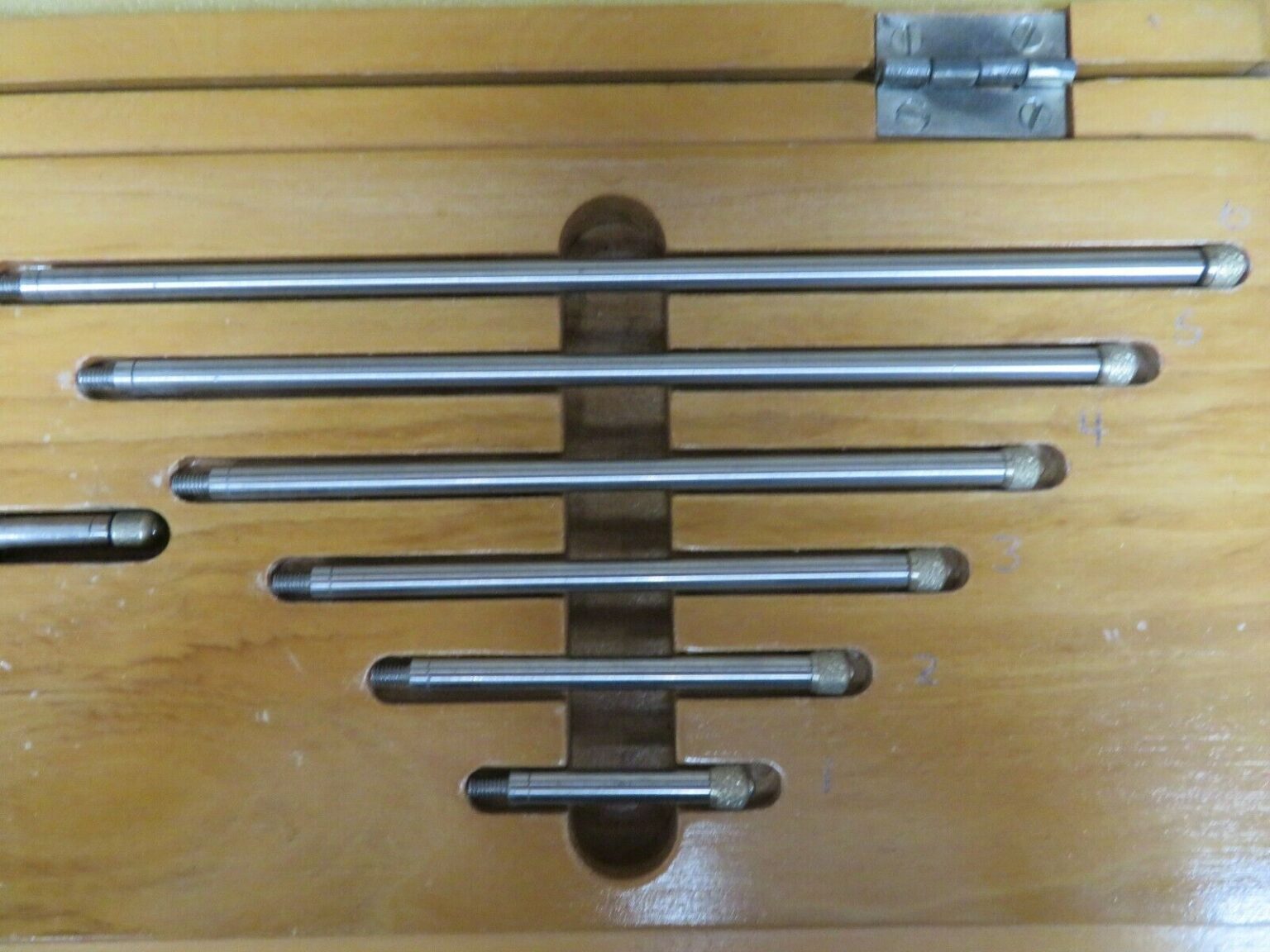 Fowler – model 52-125-006 – 0-6"/.001" Depth Indicator Set w/ case ...